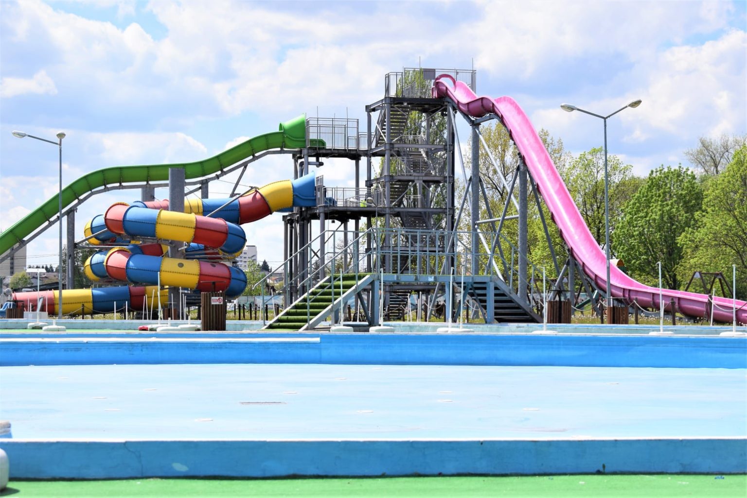 Pregătiri pentru redeschiderea Aguapark-ului din cadrul Complexului de ...